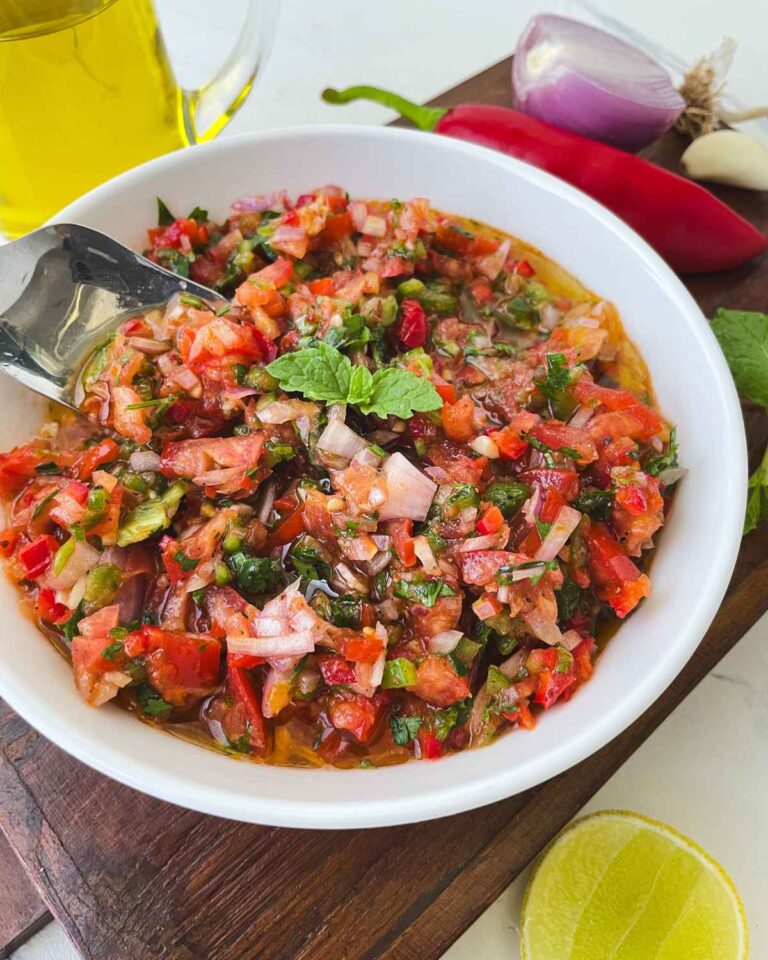 Acili Ezme (Turkish Salsa) - Unique Cooks