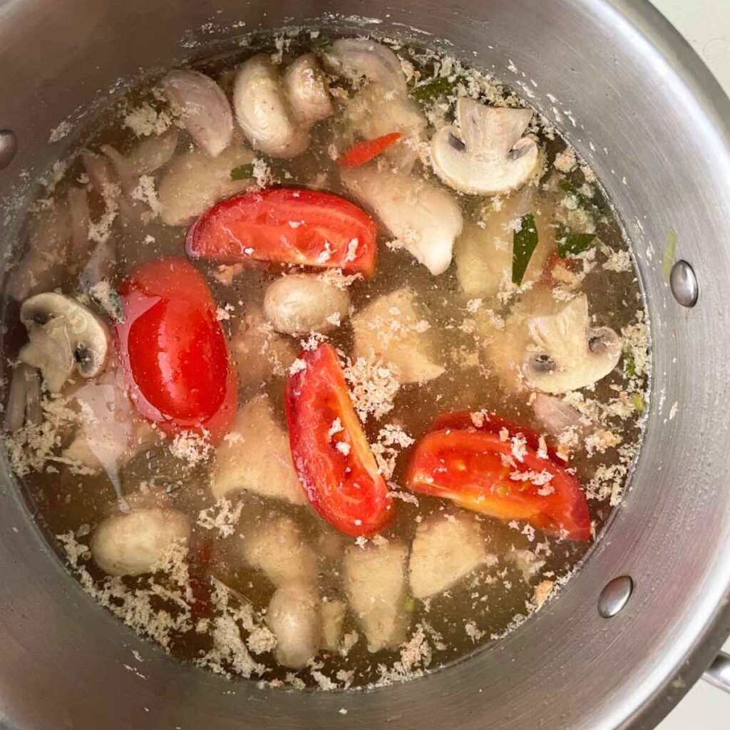 Tom Yum Gai (Thai Hot and Sour Chicken Soup) - Unique Cooks