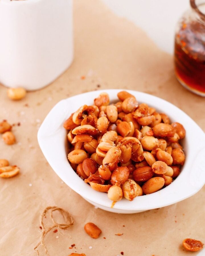 Hot Honey Roasted Peanuts - Unique Cooks